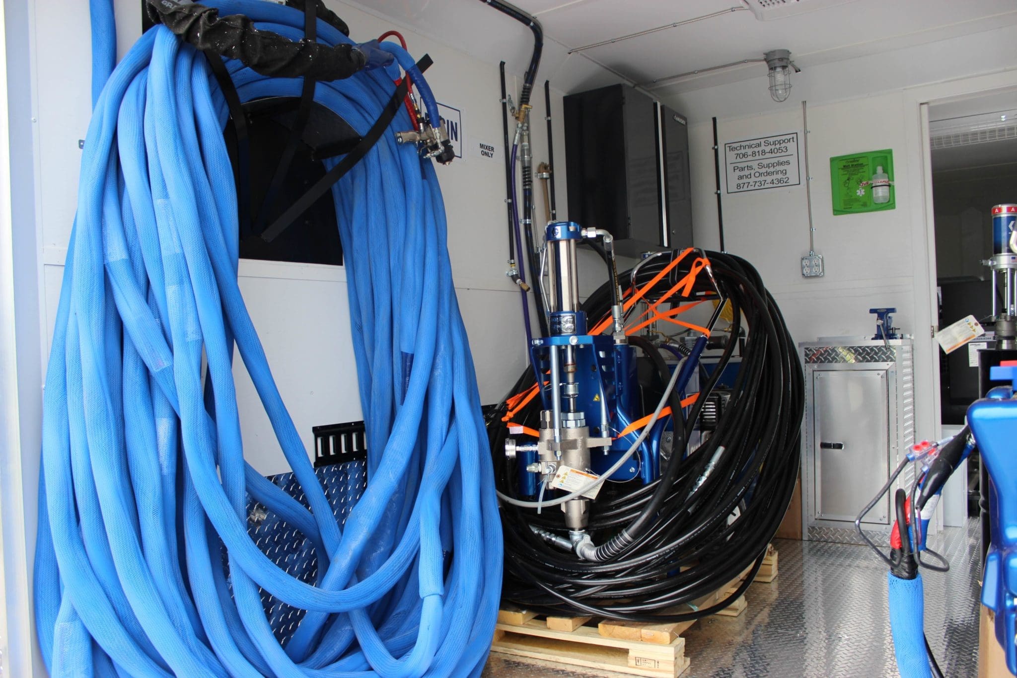 SFS ProPAK400 Premier Roofing & Coatings Mobile Spray Foam Rig - Spray ...