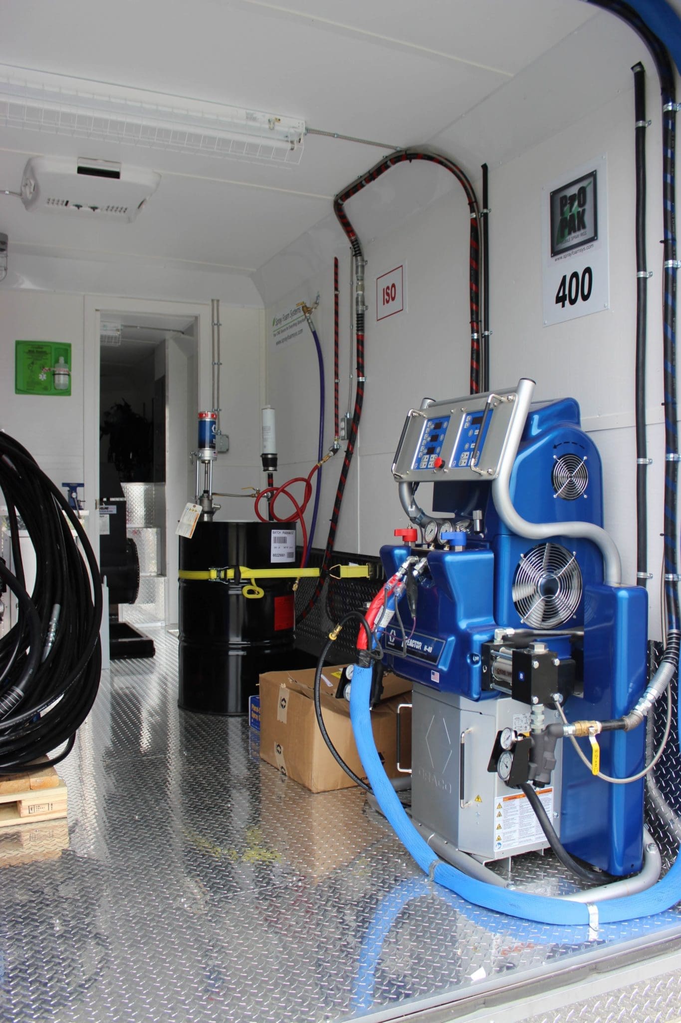 SFS ProPAK400 Premier Roofing & Coatings Mobile Spray Foam Rig - Spray ...