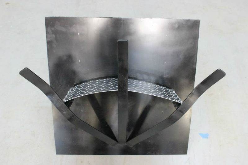 Custom Steel Hose Rack w/Diamond Plate Holds up to 410' Graco Hose ...